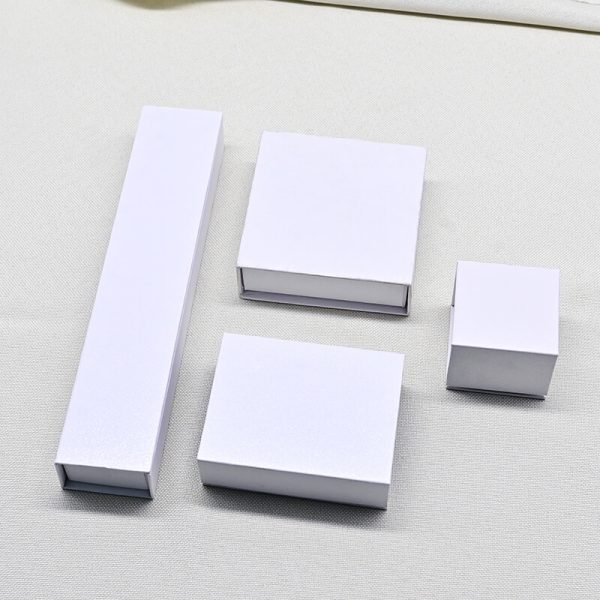 Custom White Cardboard Jewelry Boxes Wholesale - POZI Packaging